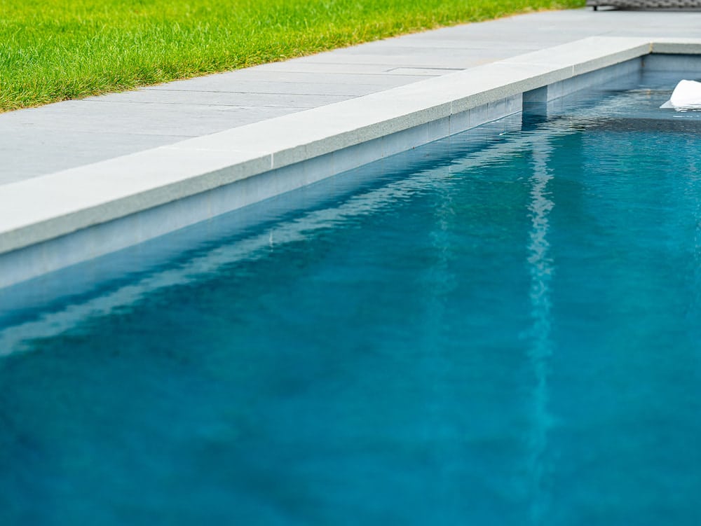 Custom Built Gunite Pools and Hardscaping by Cliffstone Corp